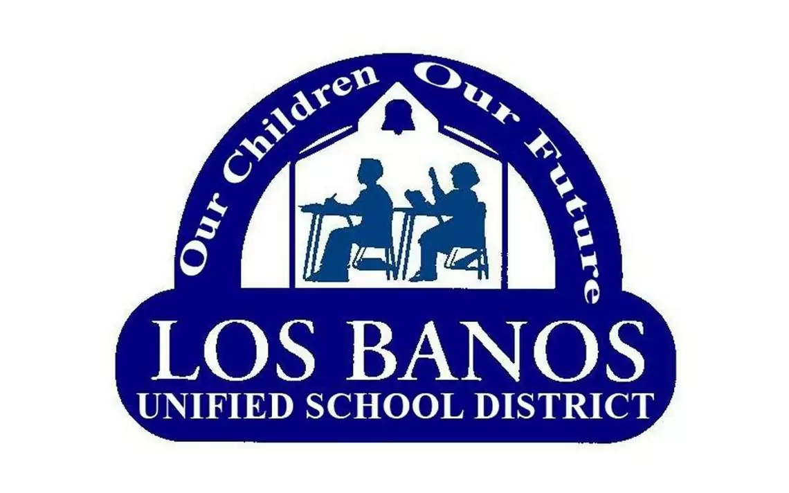 Los Banos National High School Logo FMDS UPOU Conducted A Hybrid